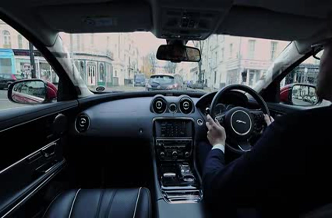 Jaguar Land Rover introduces windshield with 360-degree view.
