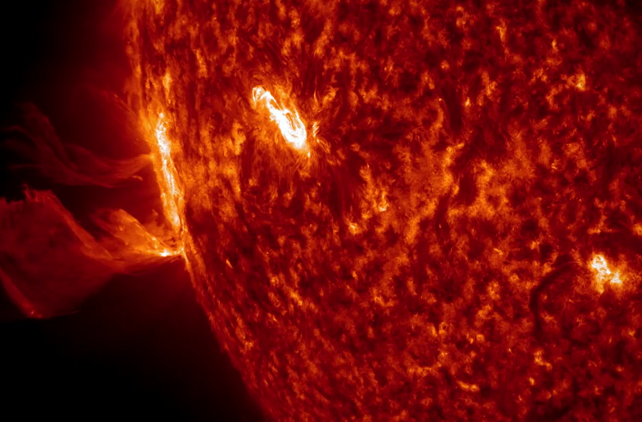 This stunning timelapse video takes you straight to the center of our ...