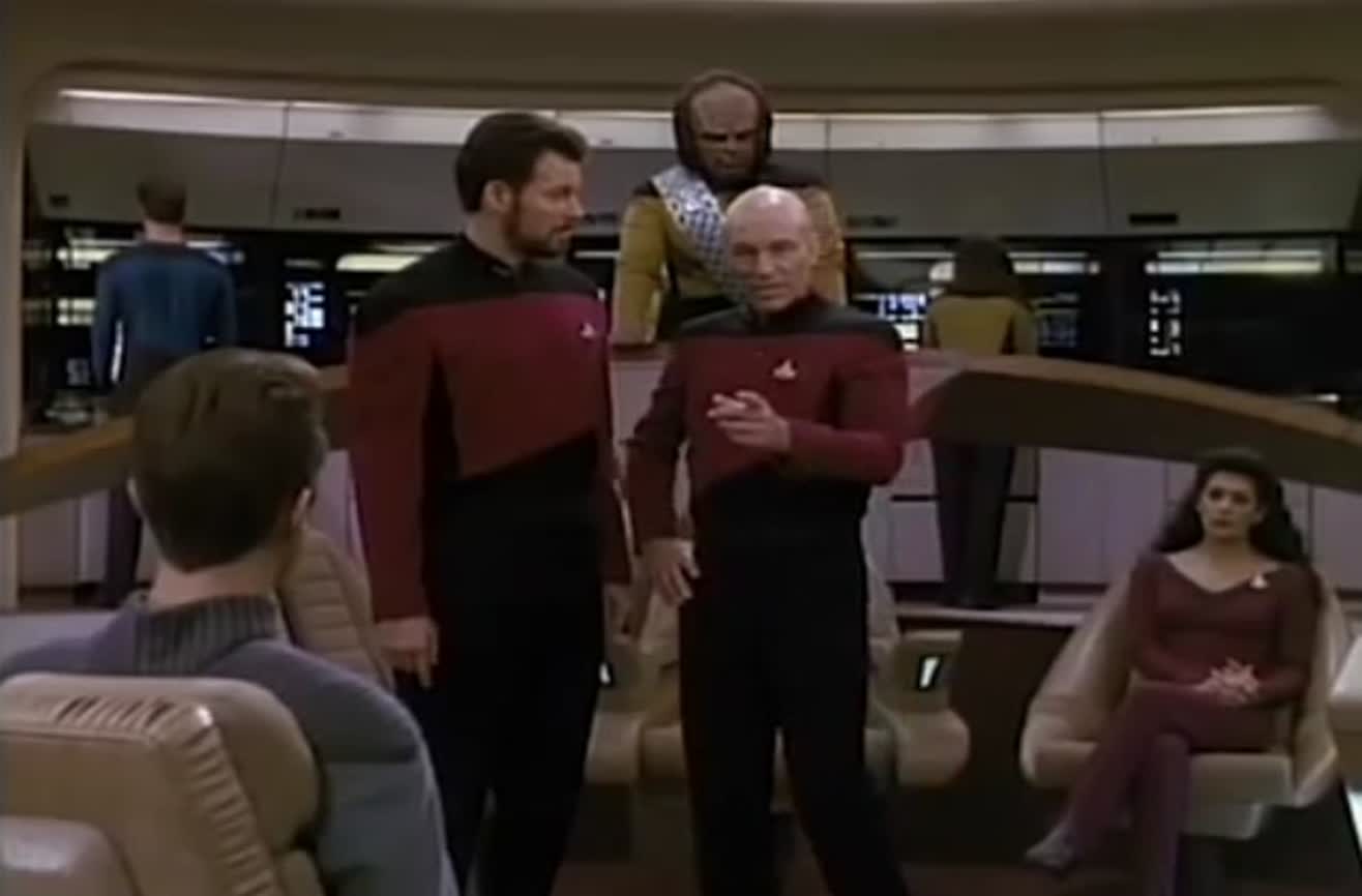 Captain Picard sings "Let it Snow".