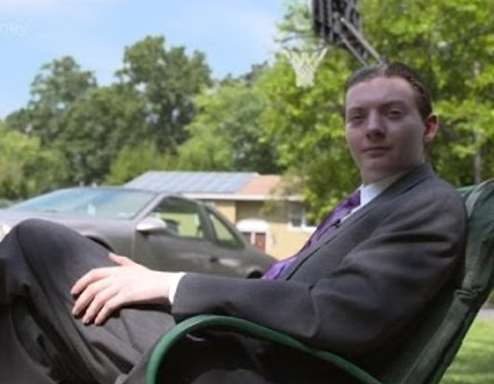 Meet one of YouTube's top fast food reviewers.