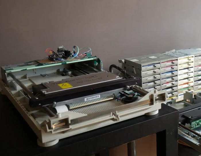 Sweet Dreams (Are Made of This): Floppy disc cover.