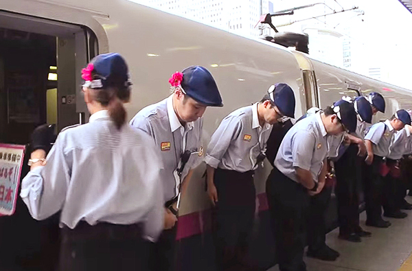 Japanese cleaning crews clear a whole bullet train in just seven minutes.