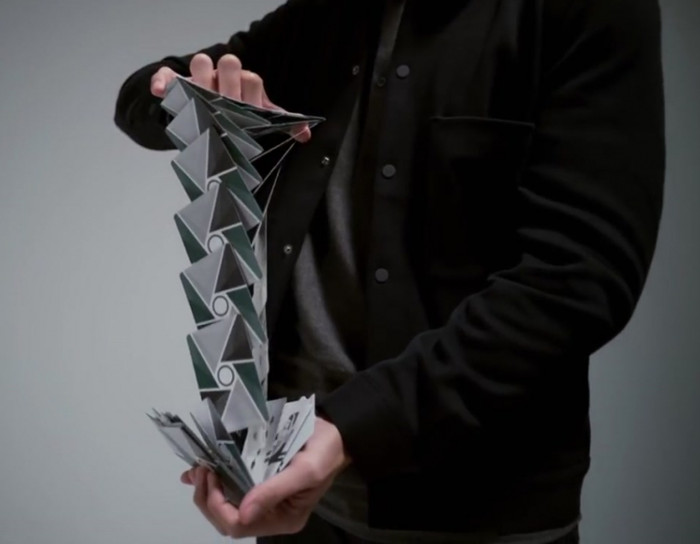Beautiful display of cardistry.