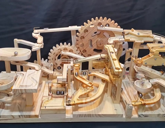 Marble roll millennium tower - teryculture