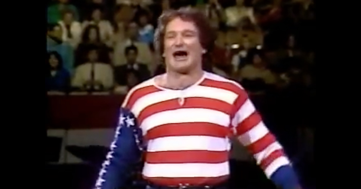 Robin Williams' American Flag routine has this audience in stitches.