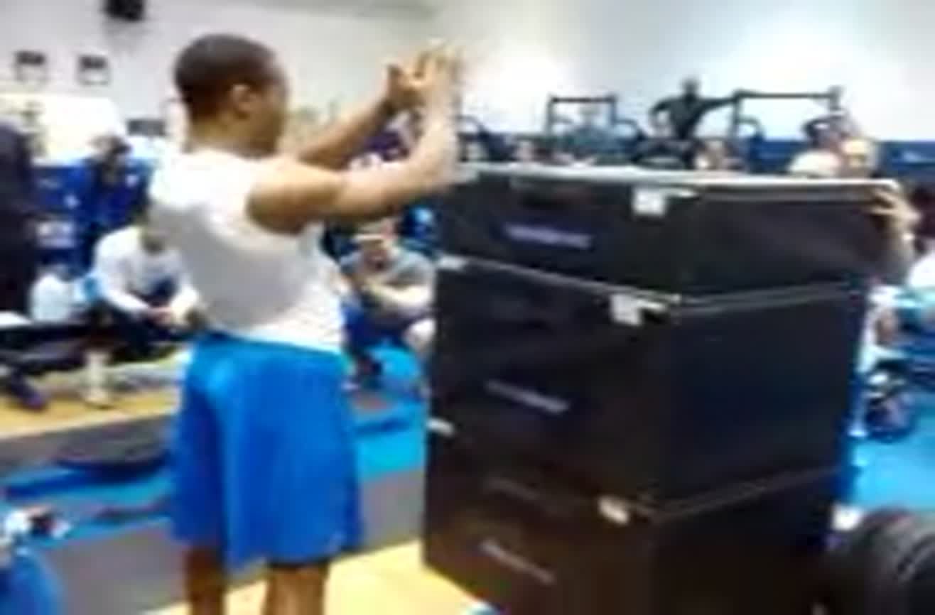 Justin Bethel performs 60-inch vertical jump.