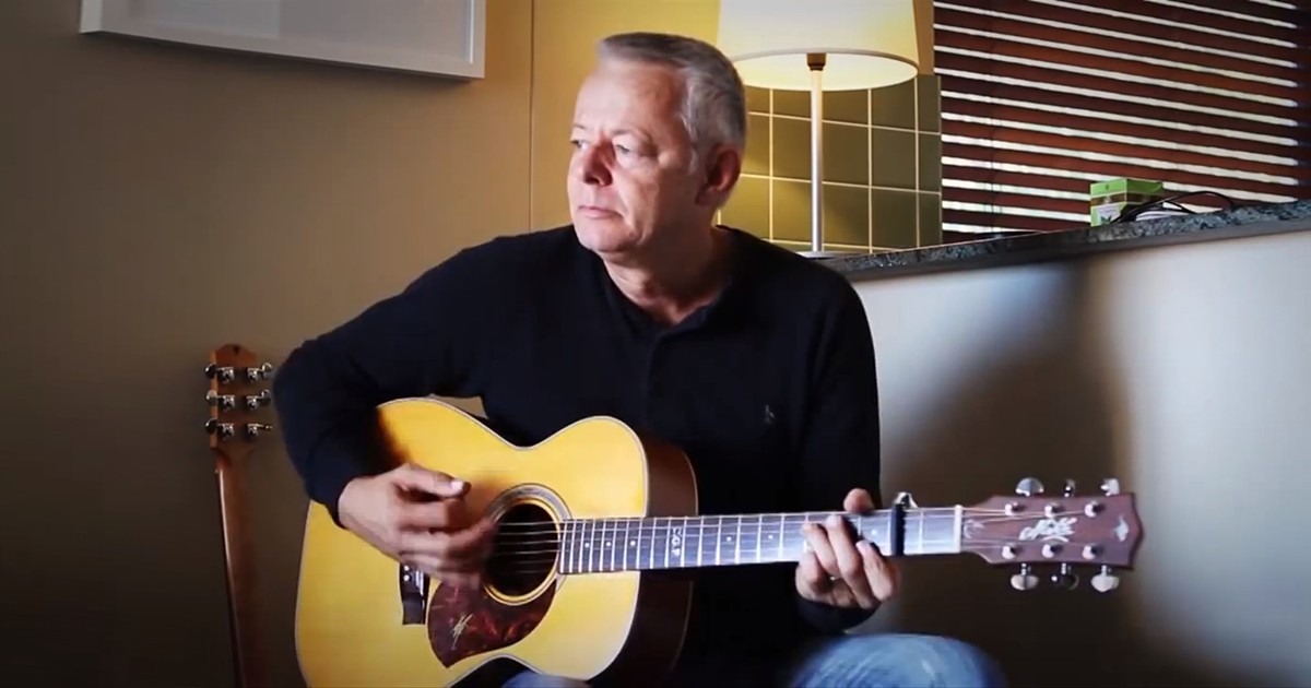 Incredible guitar strumming to "Tall Fiddler" by Tommy Emmanuel.