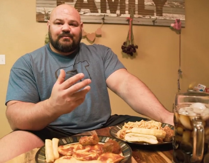 World's Strongest Man: Full day of eating, 12,000+ calories.