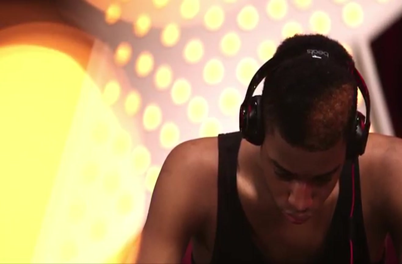 Unique "Bonetics" dance has the judges and audience gasping for more.