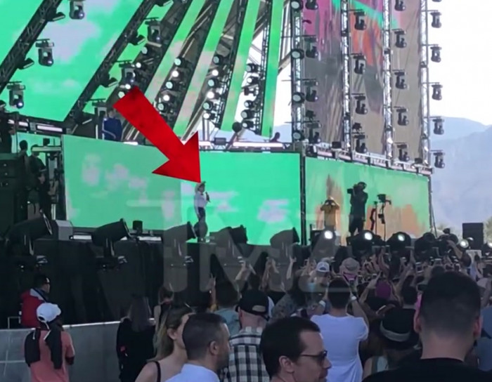 Walmart yodeling kid Mason Ramsey performs at Coachella.