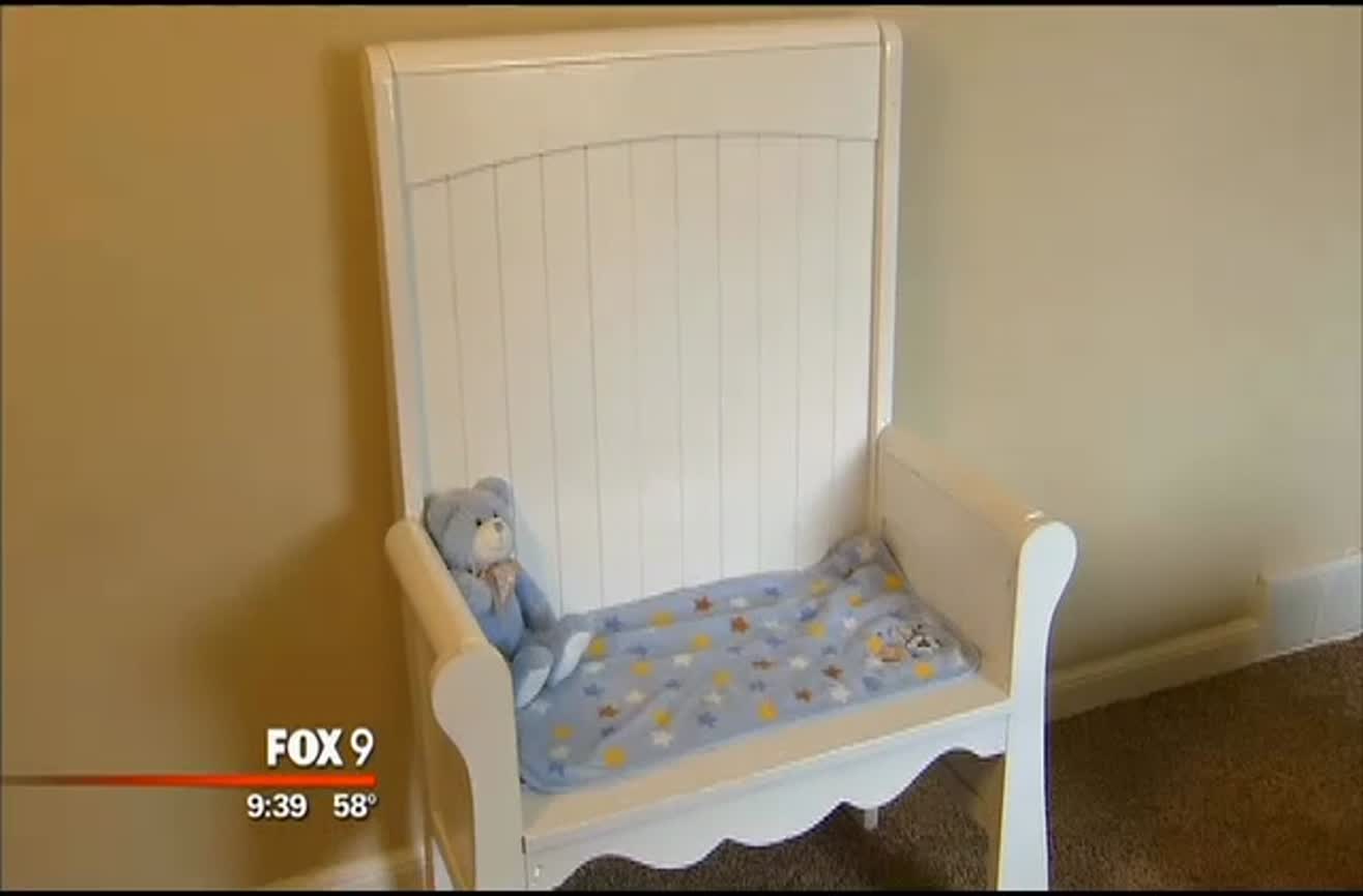 Man transforms crib to honor mother's stillborn baby.
