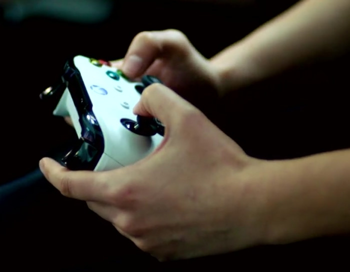 Microsoft released an adaptive gaming controller for people with severe ...