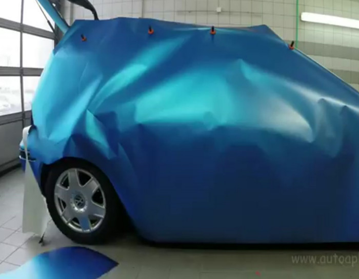 Mesmerizing timelapse of a car getting wrapped.