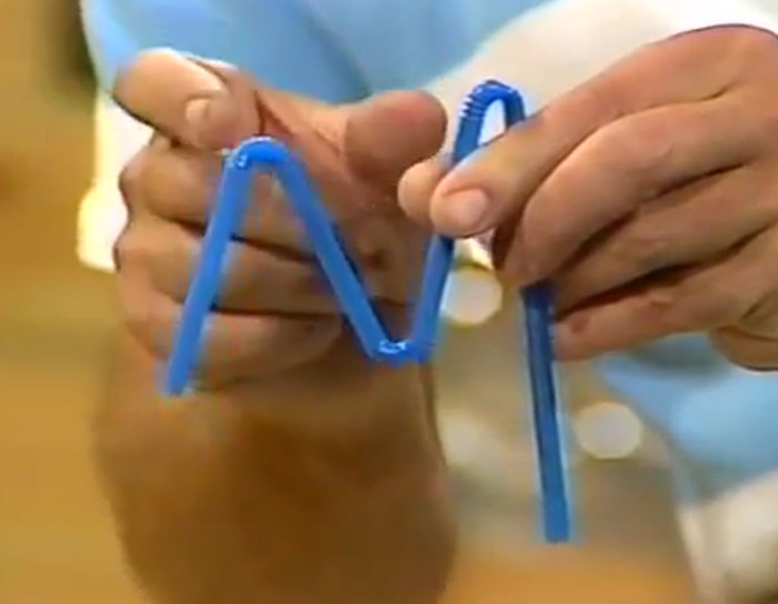 Self-starting siphon.