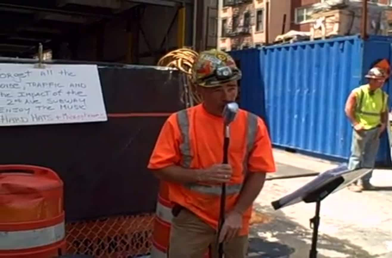 Construction worker sings Frank Sinatra at Second Avenue subway project ...