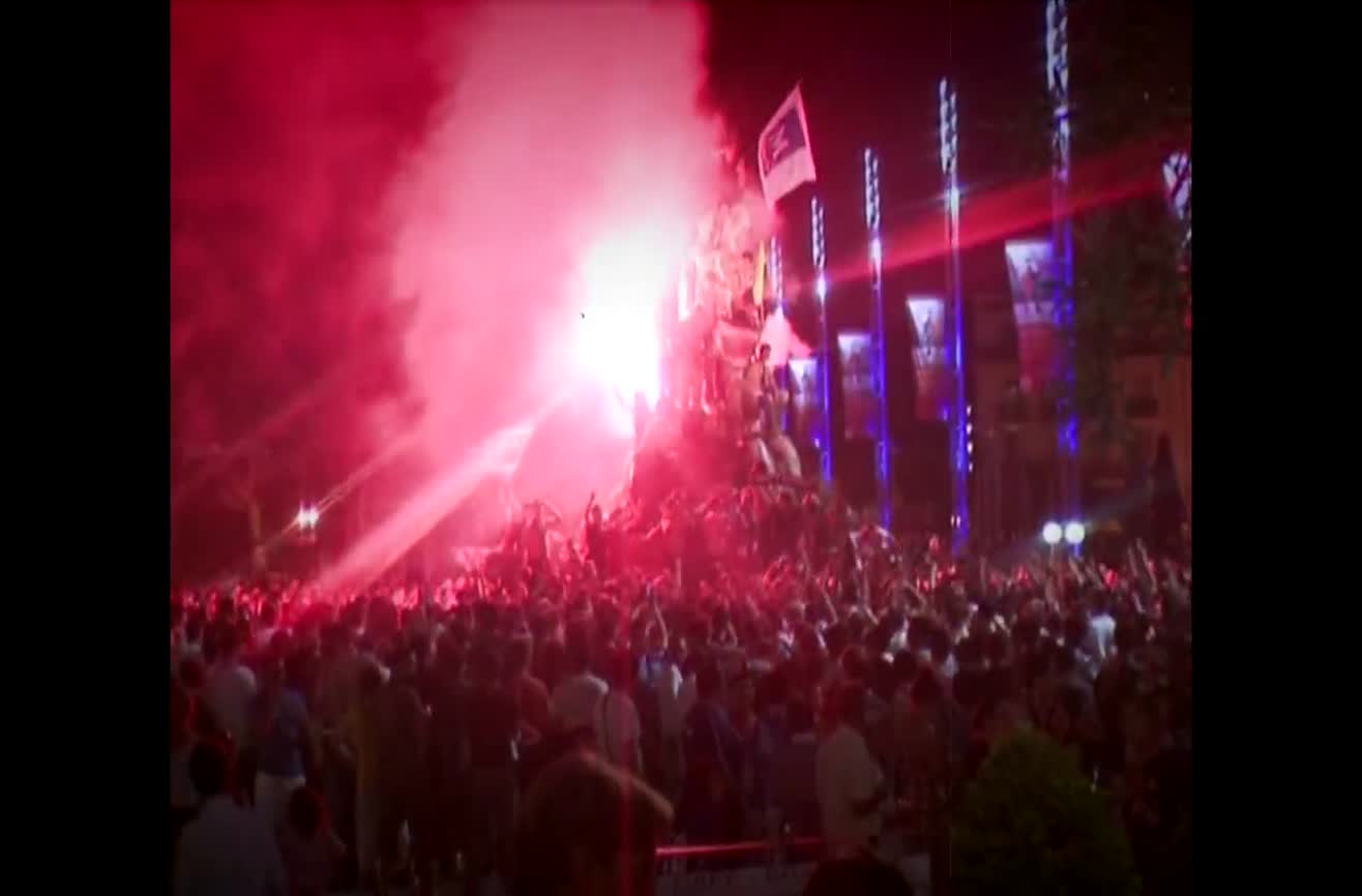 Sports: Most amazing soccer shots.