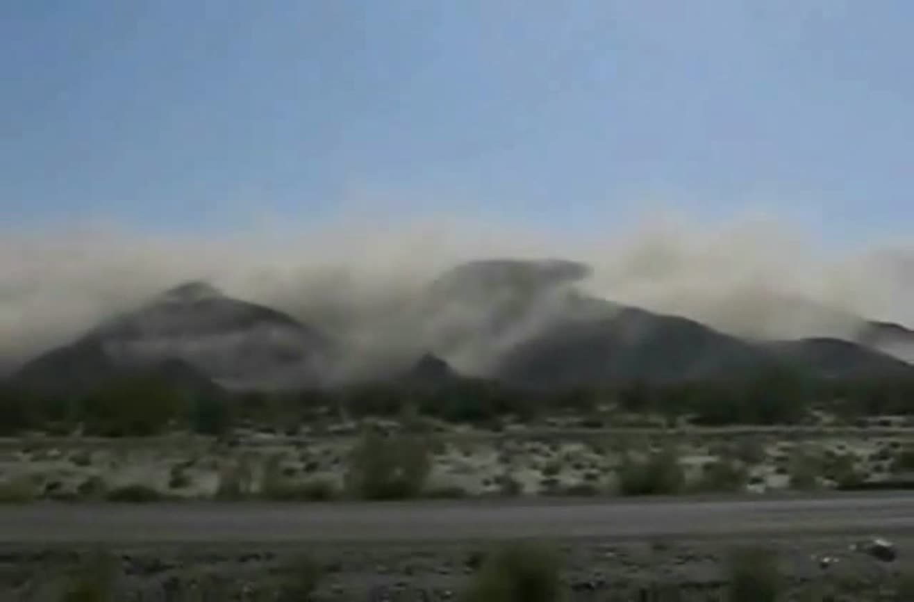 30K south of Mexicali mountains - April 4, 2010: 7.2 Mexicali earthquake.