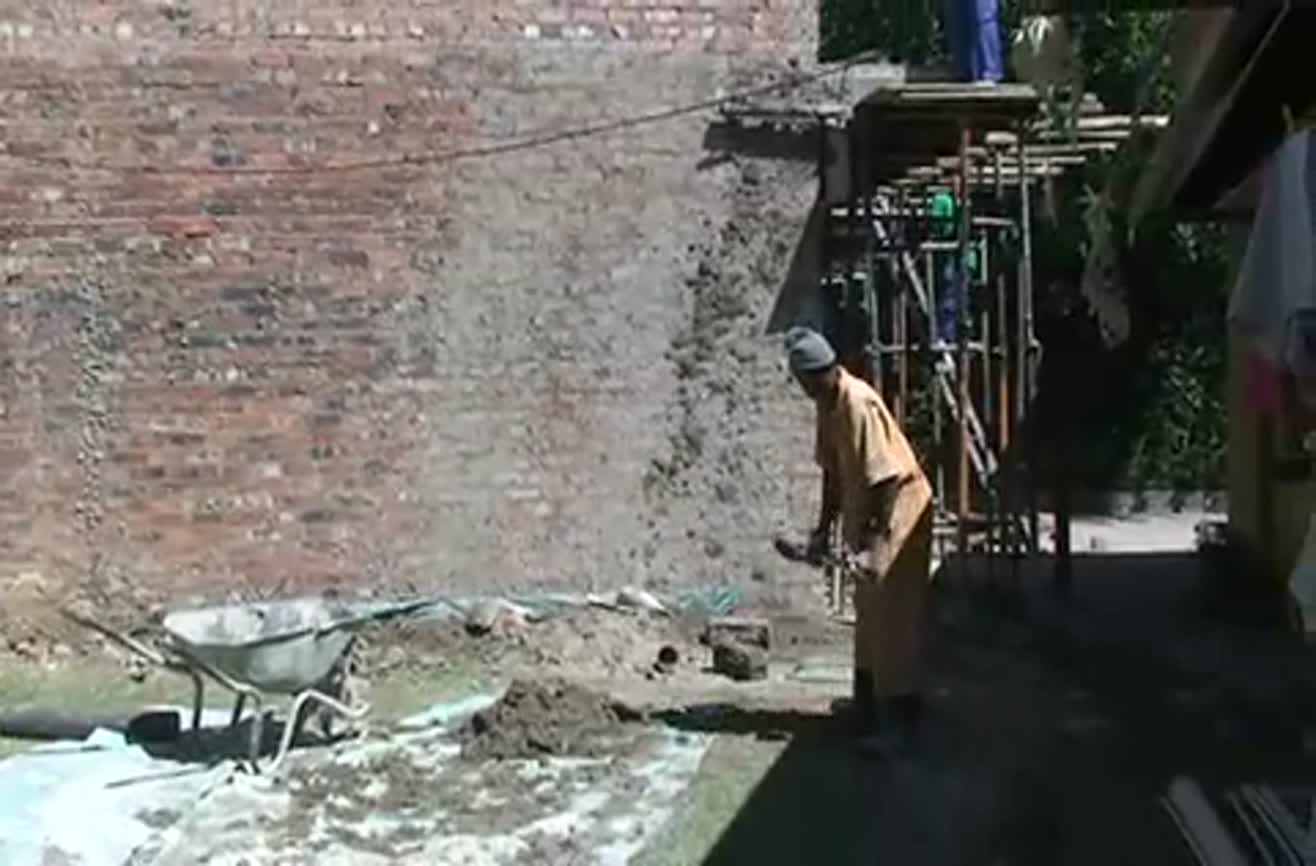 The "South African" art of cement throwing.