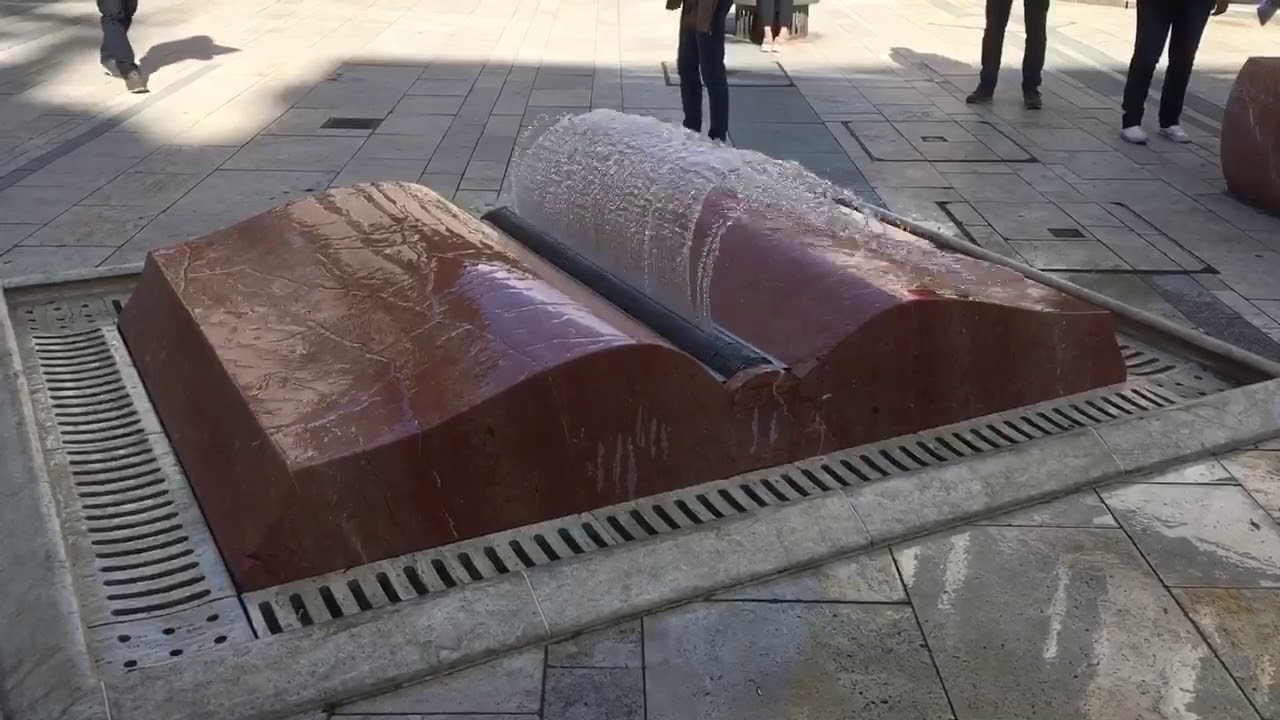 Book fountain turning water "pages"