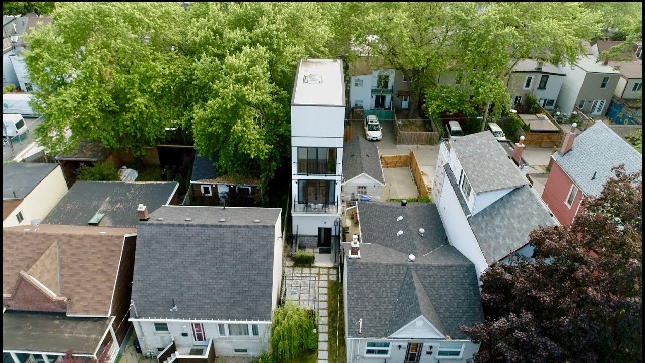 Man buys 16-foot-wide plot in Toronto and builds skinny home to fit