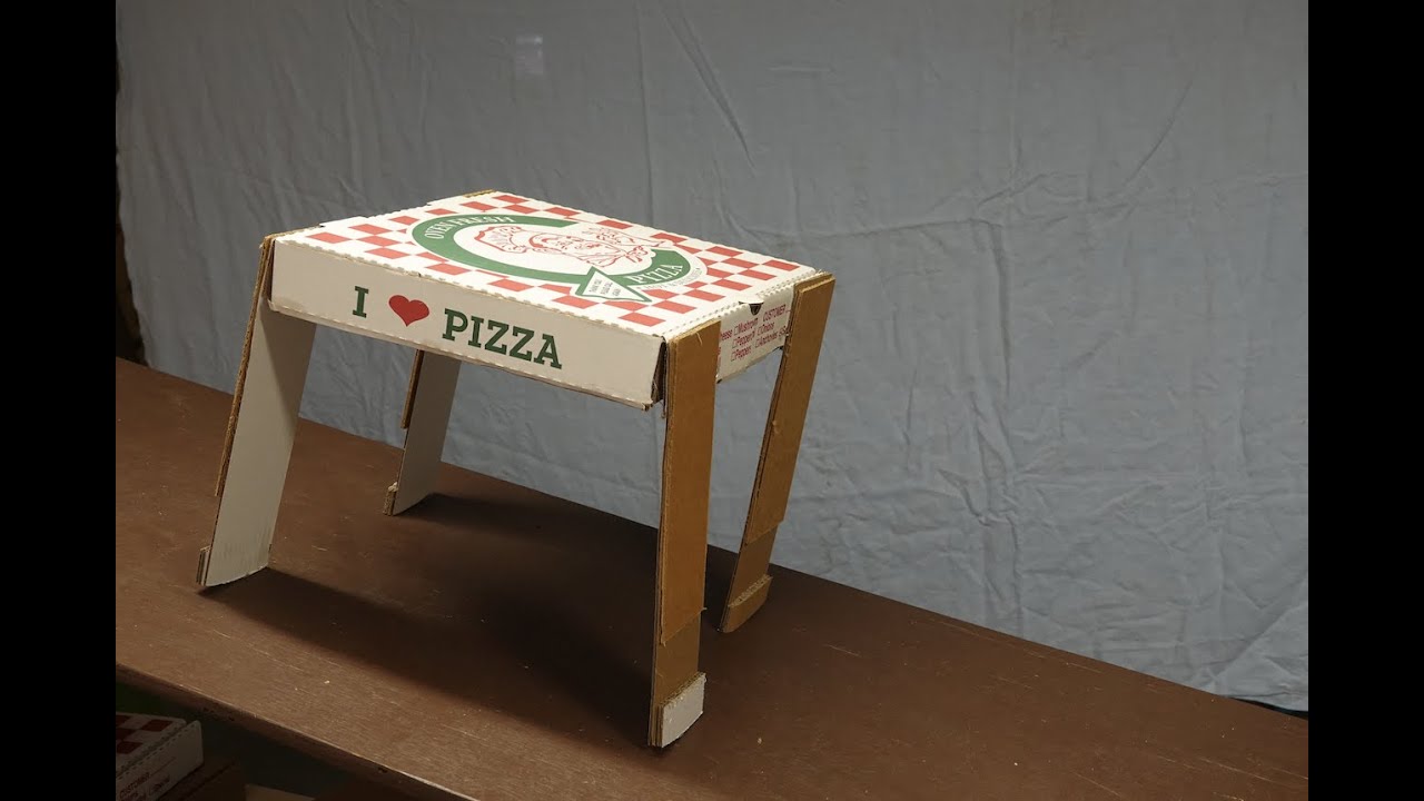 Man builds walking pizza box that delivers the pie