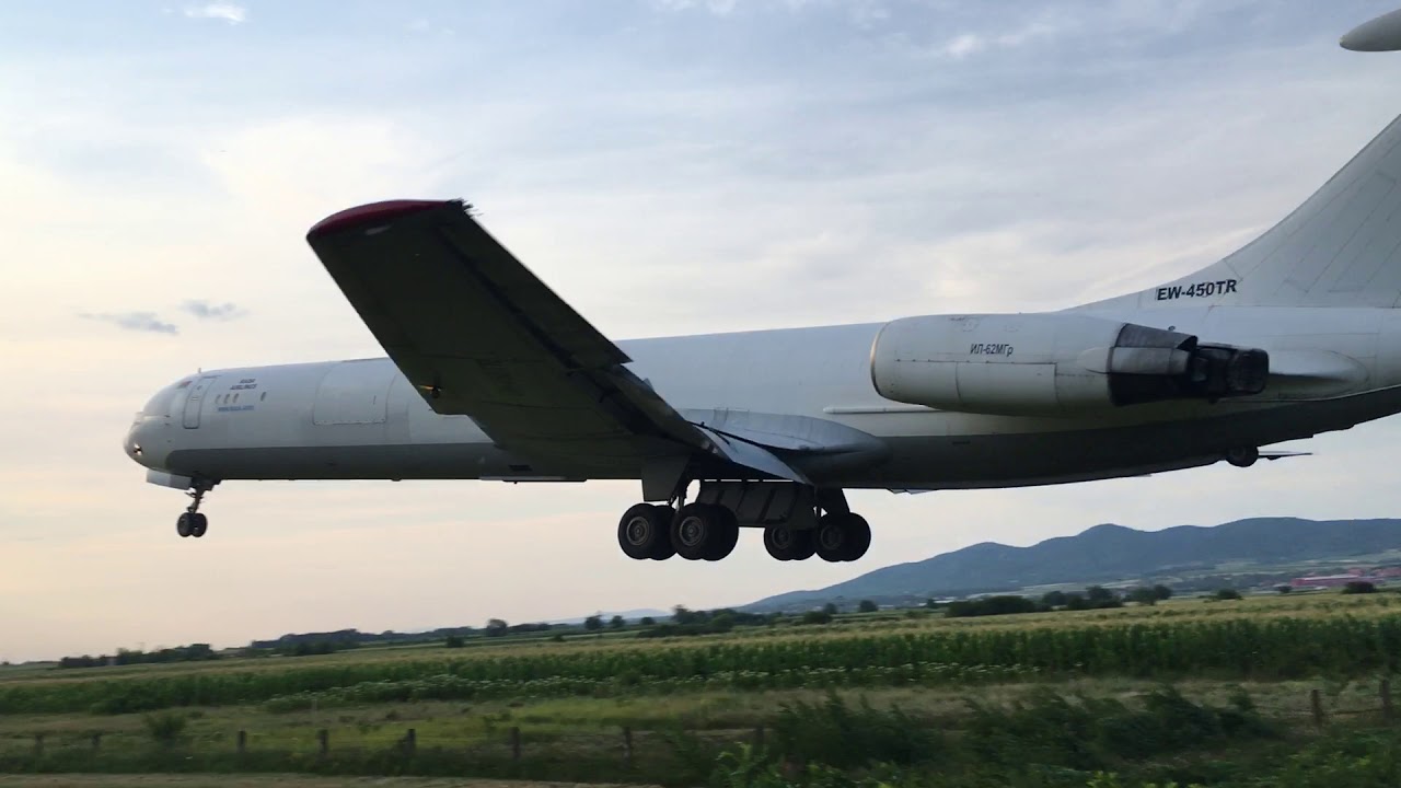 Super low and risky airplane take-off.