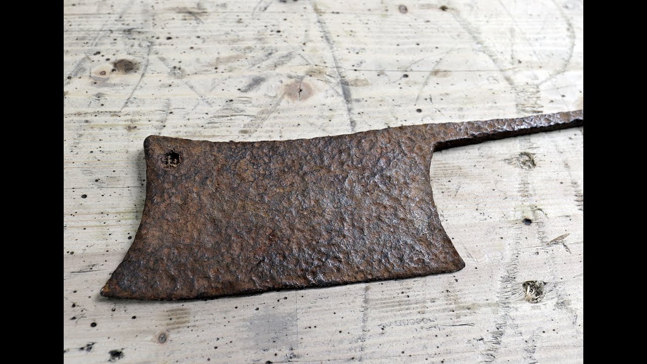 Restoration of "impossible" rusty knife.