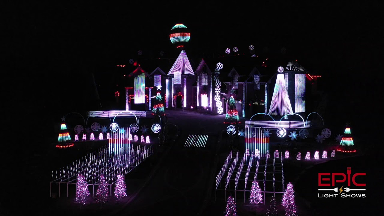 This epic home Christmas light show puts all others to shame