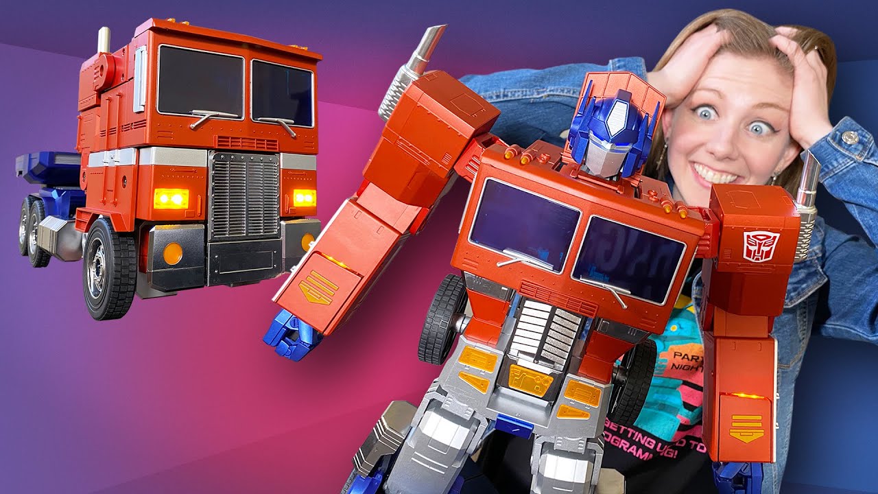 Robot transforms itself. Robot transforms itself.