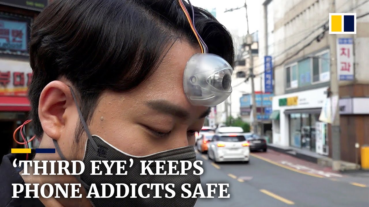 Designer invents "third eye" to keep device addicts safe
