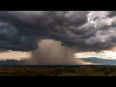 Stunning downburst over Arizona.