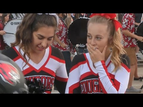 Football players' kindness goes viral.