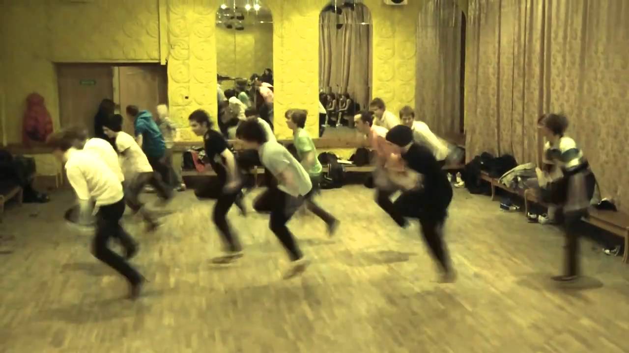 Rocking Russian jumpstyle.